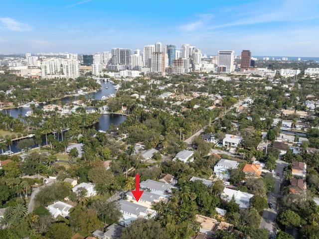 950 SW 7th St, Fort Lauderdale, FL 33315 | MLS #B26003 | Compass