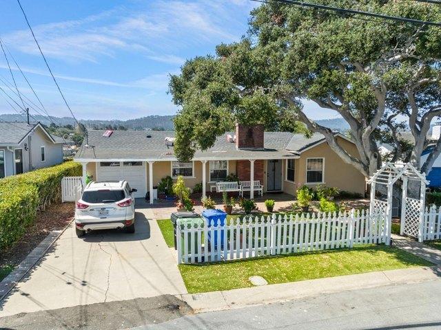 950 Portola Dr, Del Rey Oaks, CA 93940