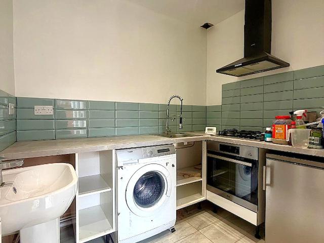 £950 PCM, All Bills Included, Newly Refurbished Ground Floor Studio in Cowbridge Road East, Canton, Cardiff, CF5 1BB