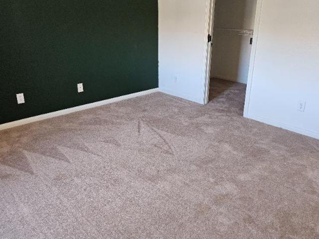 $950 QuietSafe Spacious Furnished Room for Rent w