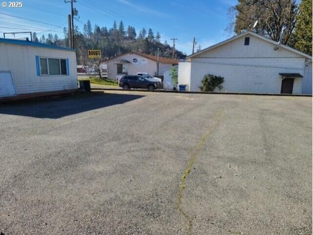 950 rogue river hwy