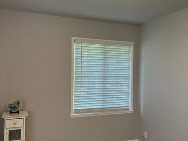 950$ room for rent including Utilities