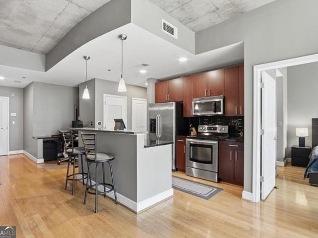 950 W Peachtree St NW Unit 913, Atlanta, GA 30309