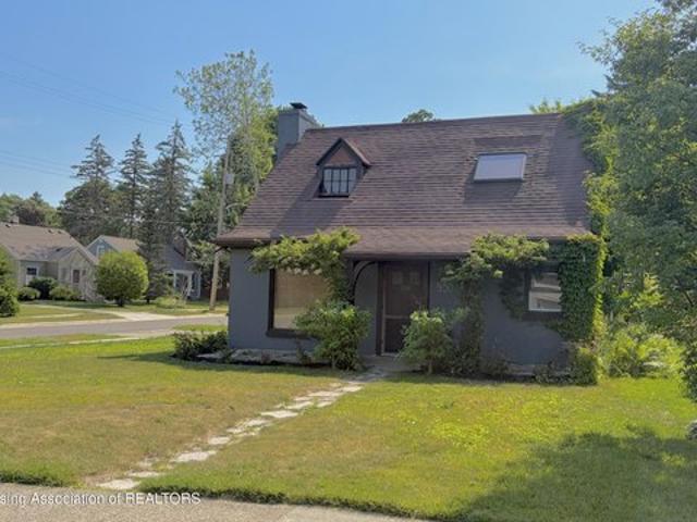 950 Westlawn Ave, East Lansing, MI 48823