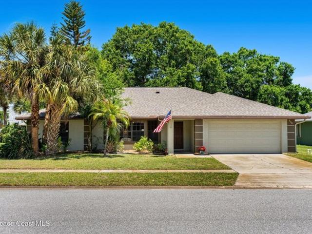 950 Whisperpine Dr, Melbourne, FL 32901