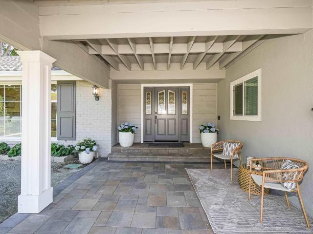9519 Broadmoor Dr