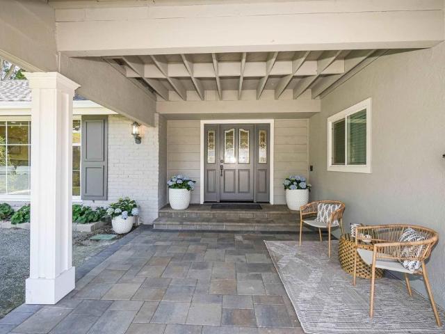 9519 Broadmoor Dr