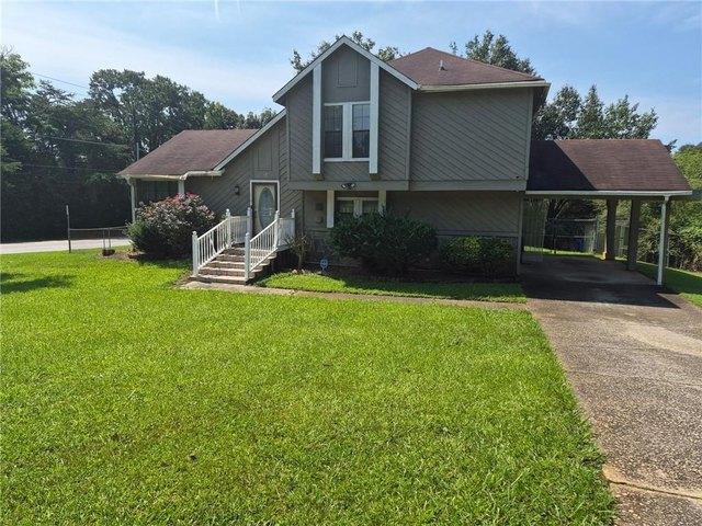 9519 Forest Knoll Dr, Jonesboro, GA 30238