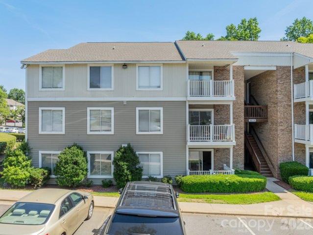 9519 University Terrace Dr Apt A, Charlotte, NC 28262