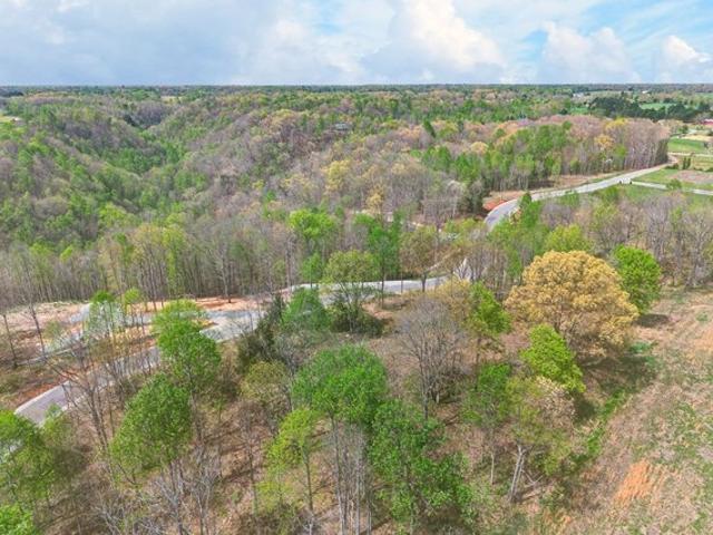 9510 Medlin Rd, Baxter, TN 38544