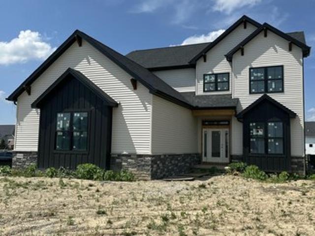 9510 Rockingham Dr, Whitehouse, OH 43571