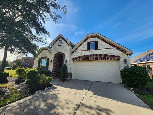 9511 Jayci Hills Ln, Cypress, TX 77433