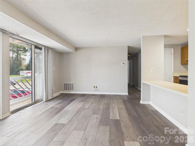 9511 Shannon Green Drive # APT E