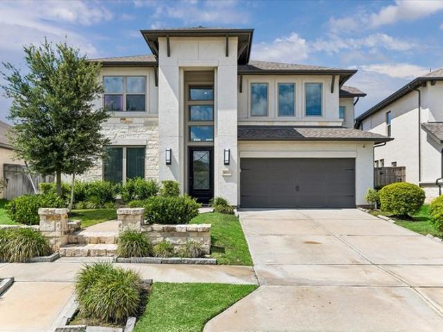 9511 Shaded Tree Dr, Missouri City, TX 77459