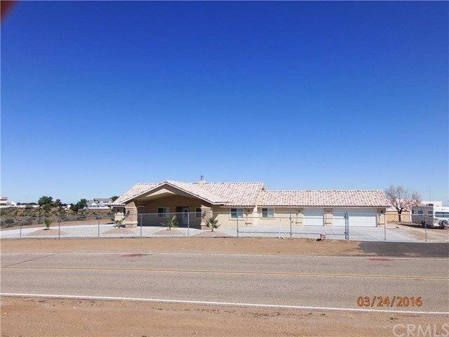 9512 Mesquite St, Phelan, CA 92371