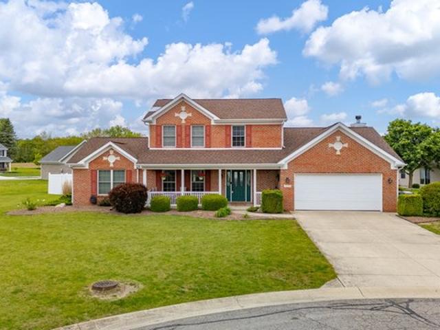9512 W Thurston Ct, Yorktown, IN 47396