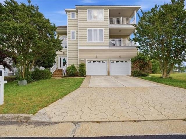 9512 7th Bay St, Norfolk, VA 23518