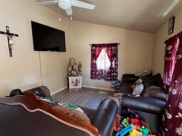 9513 Stanford