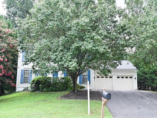9513 Vinnia Ct, Manassas, VA 20110