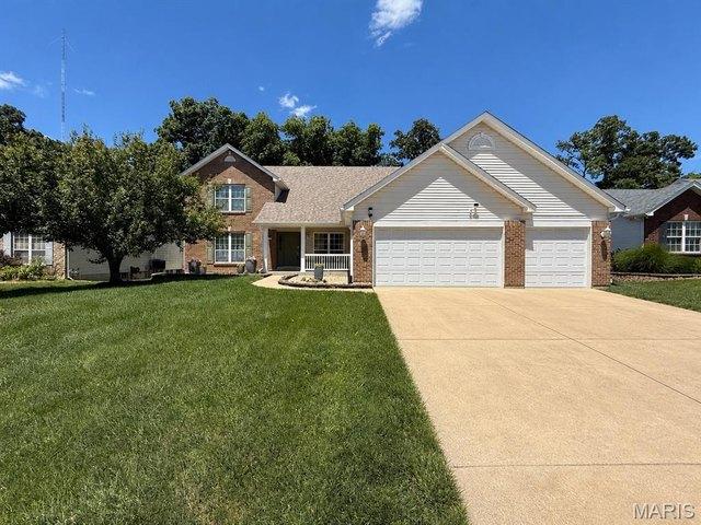 951 Annabrook Park Dr, O'Fallon, MO 63366