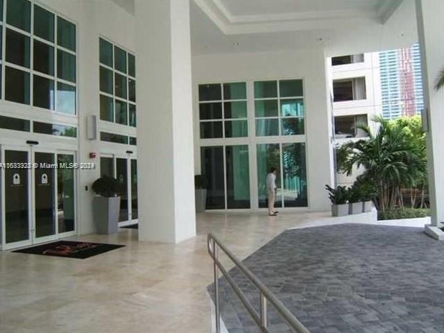 951 Brickell Ave #2510, Miami, FL 33131