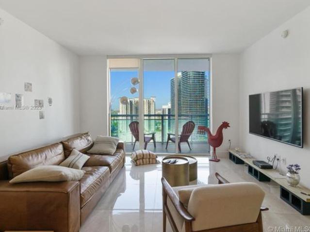 951 Brickell Ave #3007, Miami, FL 33131