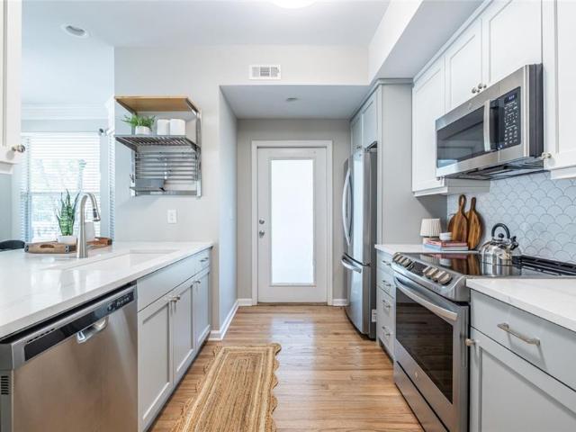 951 Glenwood Avenue SE 1507