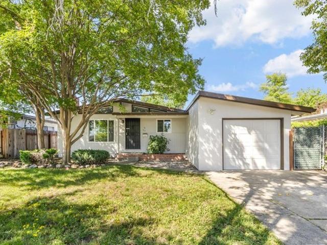 951 Duchow Way, Folsom, CA 95630