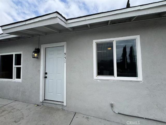951 E Elma Street