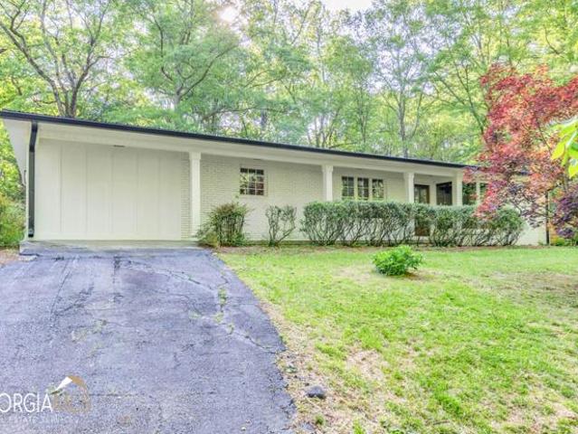 951 Epperson Rd, Canton, GA 30115