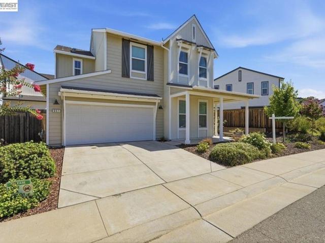 951 Farmhouse Way, Folsom, CA 95630