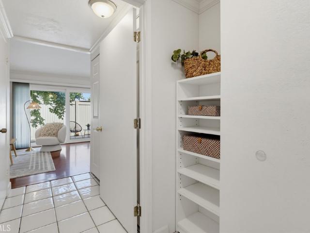 951 Las Lomas Dr Unit 6B