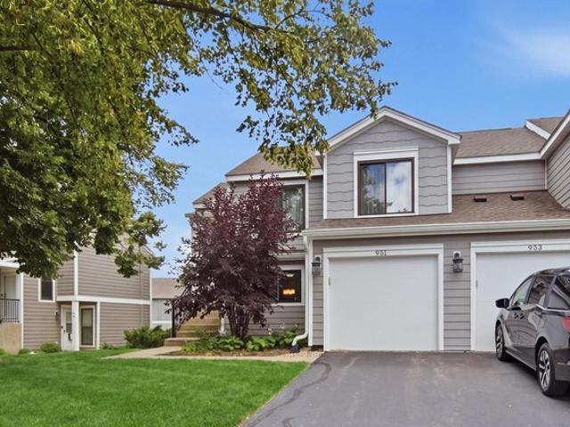 951 Manchester Cir Unit 951, Schaumburg, IL 60193