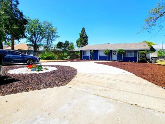 951 N California Ave, Beaumont, CA 92223