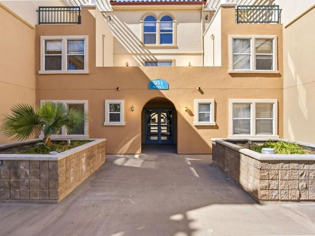 951 S 12th 311