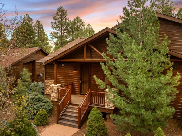 951 Spirea Lane