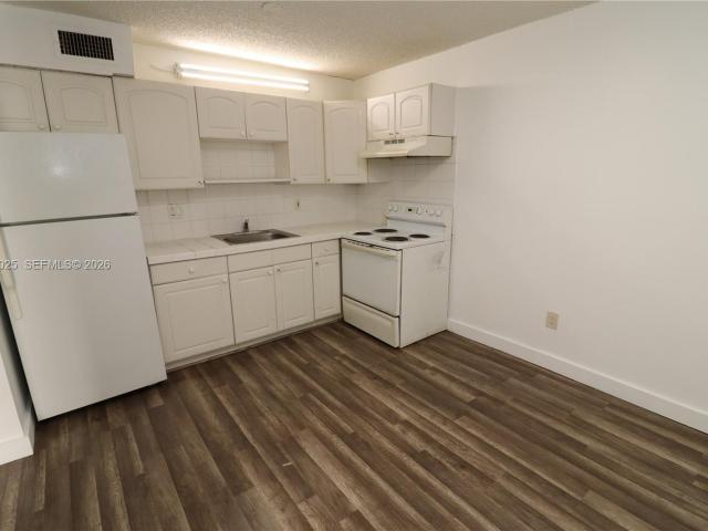 951 SW 7th St, Unit 2, Miami, FL 33130 | MLS #A11990 | Compass