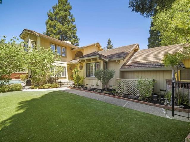 951 Redwood Dr, Danville, CA 94506