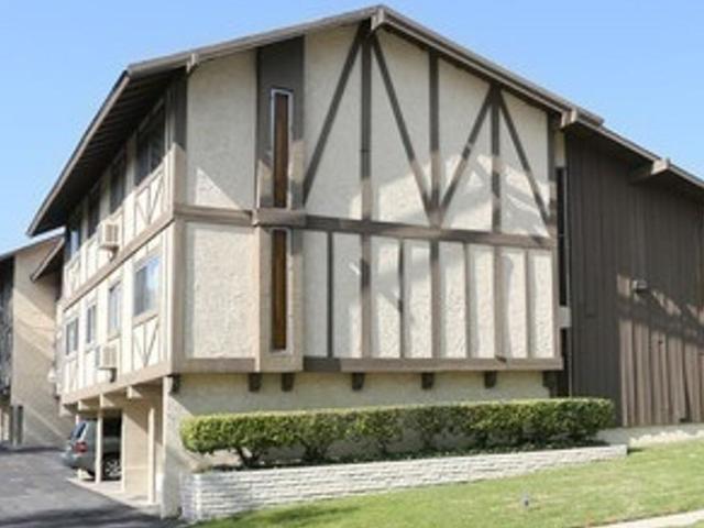951 WARWICK AVENUE 2 Bedroom Apartment for Rent at 951 Warwick Ave, Thousand Oaks, CA 91360