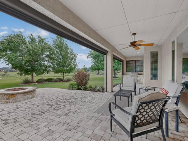 9524 Crestview Dr, Denton, TX 76207