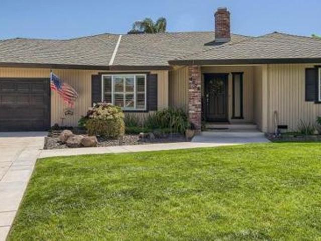 9524 King Oak Ct, Elk Grove, CA 95624