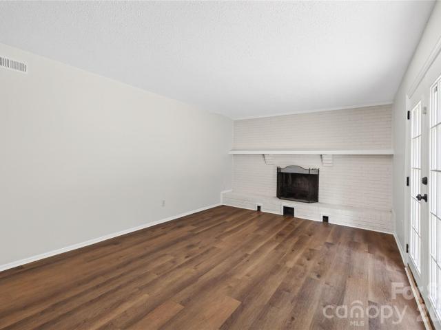 9524 Robert Burns Court