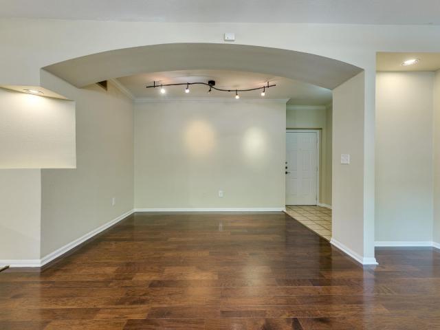 9525 N Capital Of Texas Highway # 414
