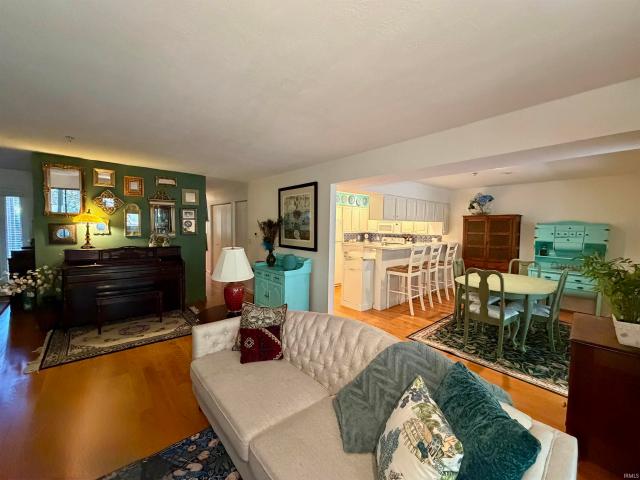 9525 S Pointe LaSalles Drive
