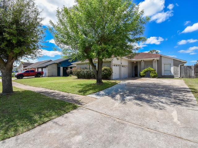 9527 Kingsvalley Dr, Houston, TX 77075 | MLS #47007 | Compass