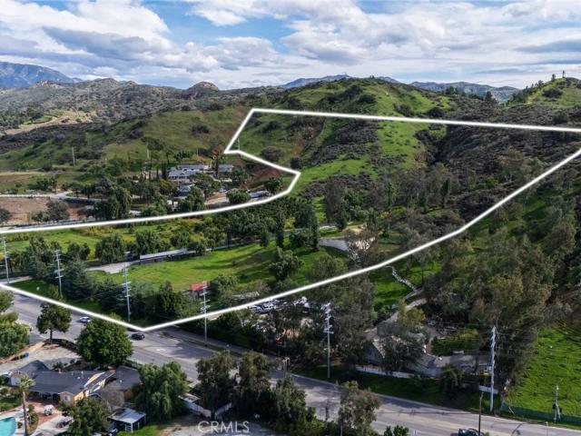 9528 N Sunland Blvd