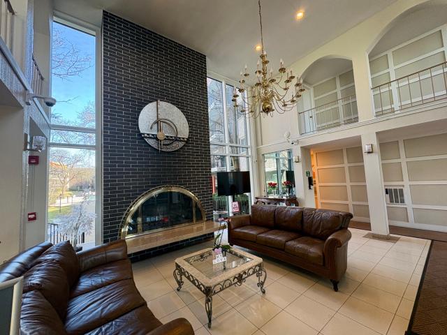9529 Bronx Avenue # 401