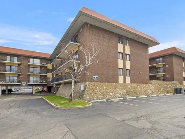 9520 S Mayfield Ave Unit 211N, Oak Lawn, IL 60453