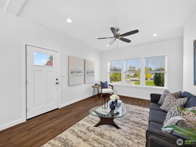 9520 th nw # f