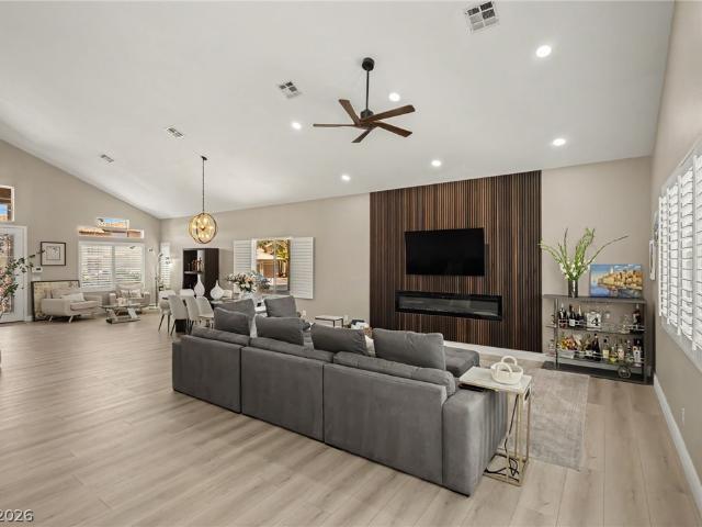9521 Marina Valley Avenue